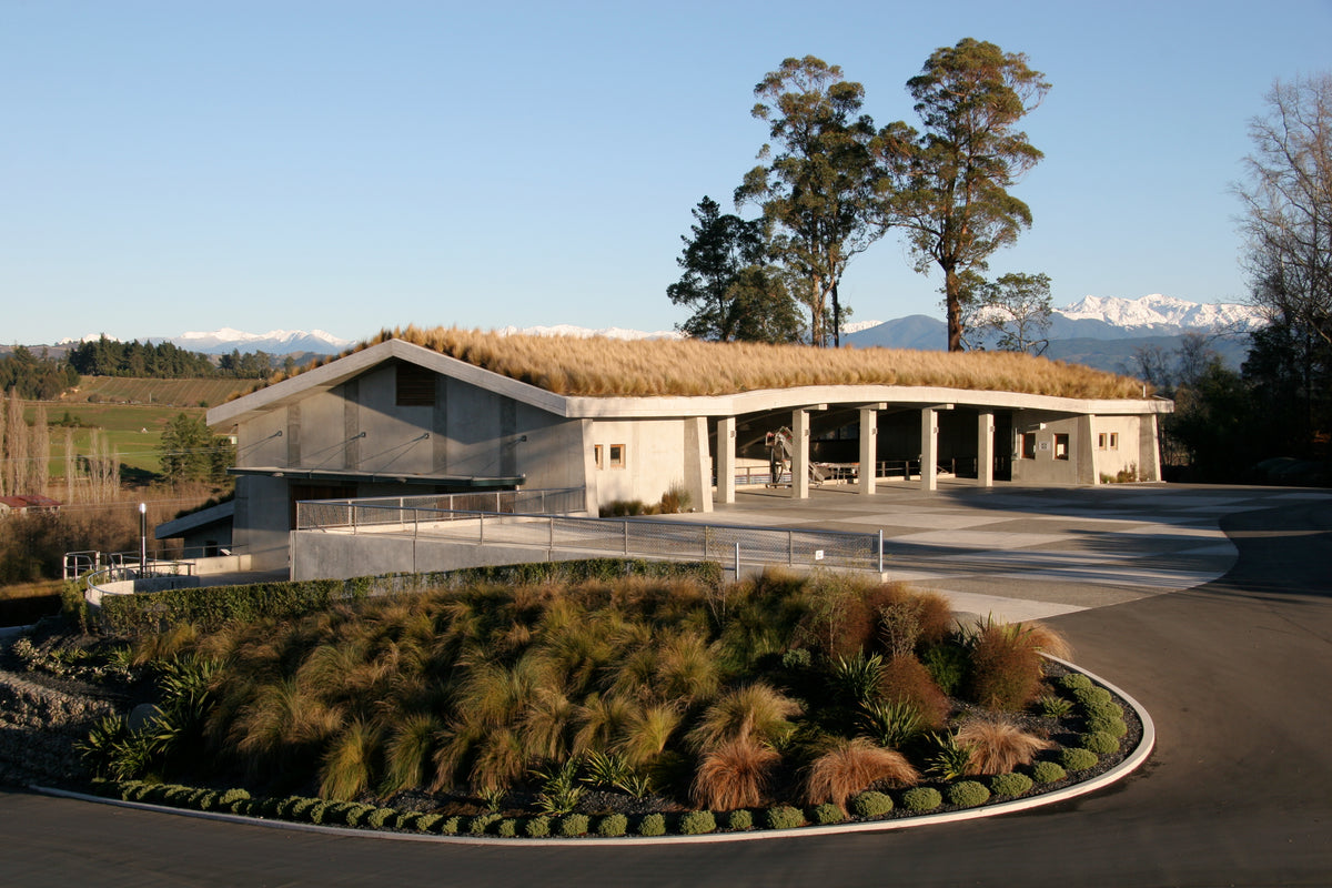 Gravity Cellars Winery & Wine Tasting | Mahana, Nelson NZ